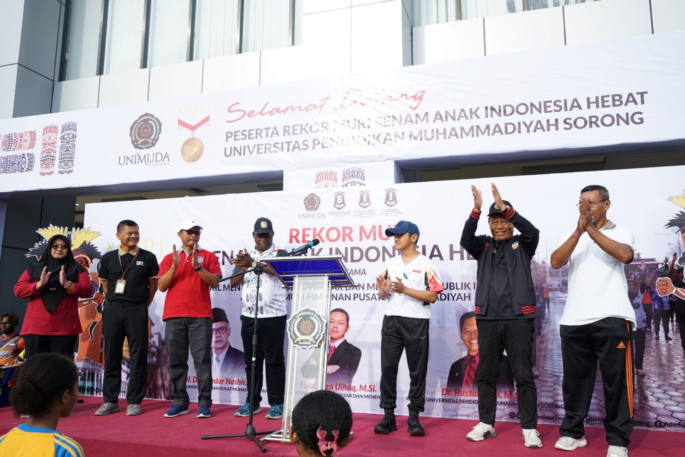 UNIMUDA Sorong Pecahkan Rekor MURI! Senam Anak Indonesia Hebat Dihadiri ...