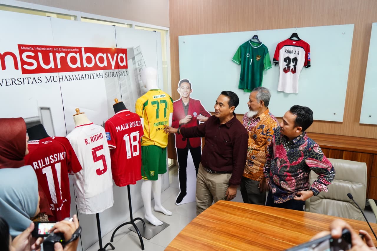UMSURA Lelang Jersey Atlet Nasional, Hasilnya untuk Penyintas Bencana ...